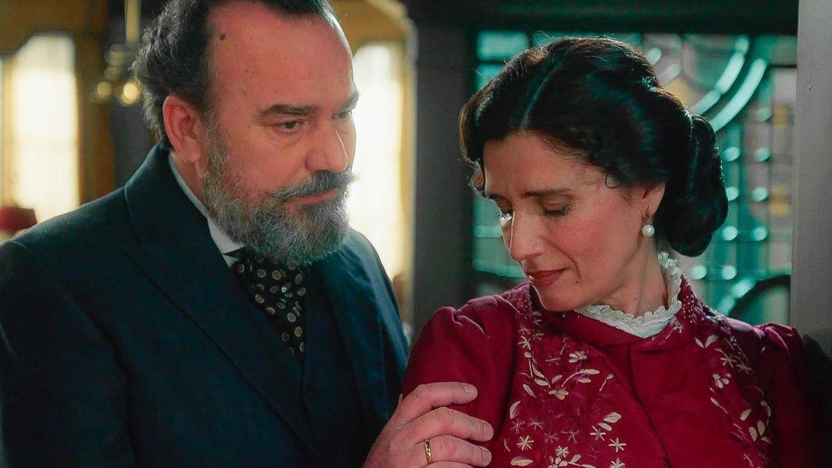 La Promessa trame spagnole: Maria Antonia conquista Alonso, Cruz sprofonda