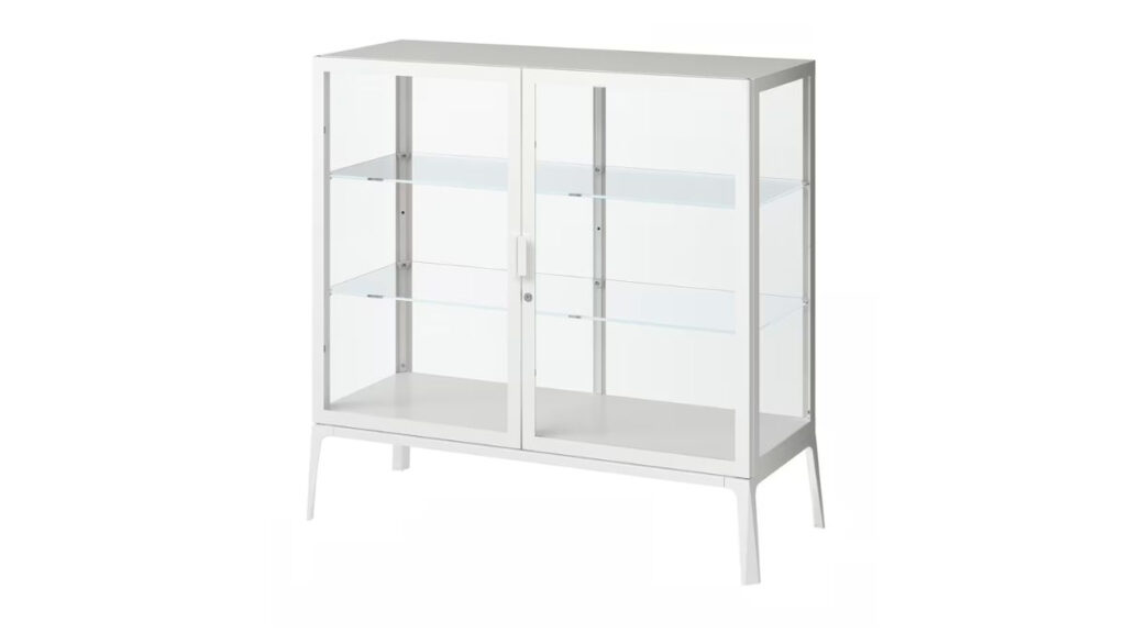 MILSBO di IKEA: la vetrina che mette in risalto i tuoi oggetti preferiti